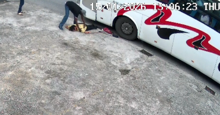 Horror moment as passenger falls, arm crushed by PTSC bus | News Extra ...