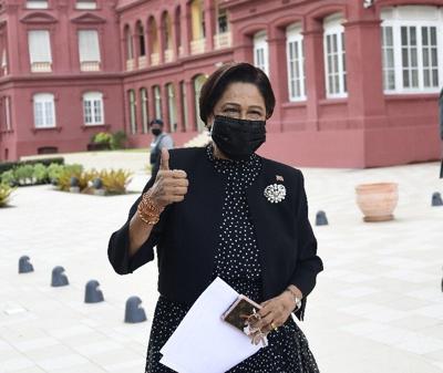 Kamla closes party offices to attend Panday funeral | News Extra ...