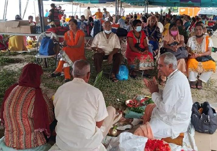 Hindus head back to beaches for Kartik | Local News | trinidadexpress.com
