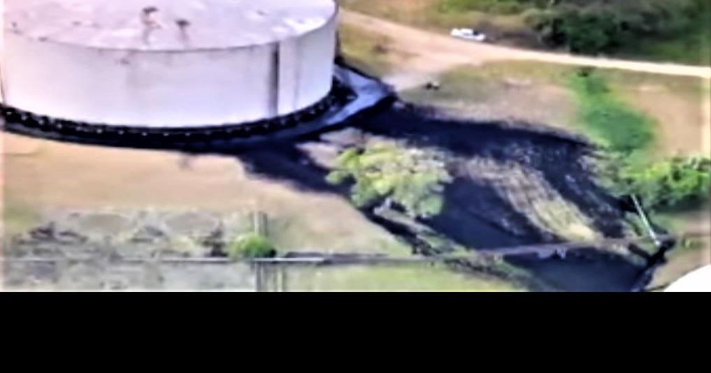 The oil spill is spreading in the Gulf of Paria | Local News ...