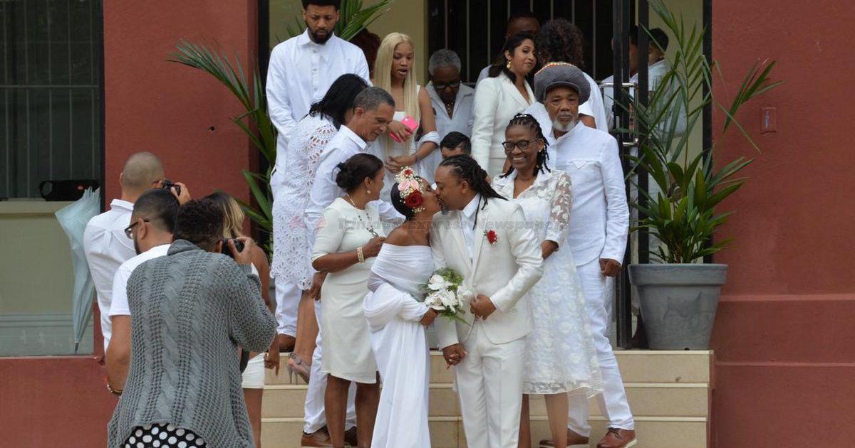 Introducing Mr. and Mrs. Montano | Photo Gallery | trinidadexpress.com