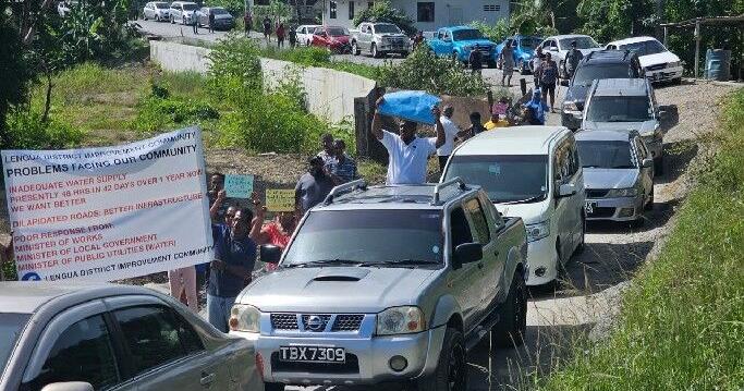 Nothing for Lengua: Protest Motorcade | News Extra | trinidadexpress.com