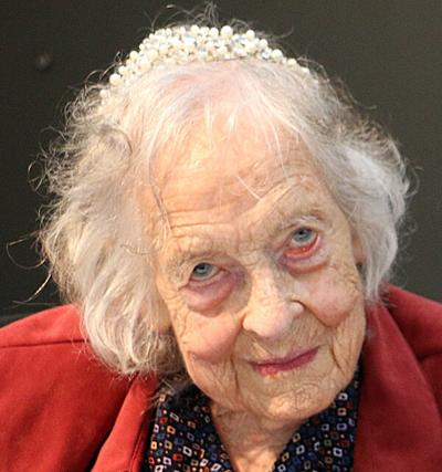 Elsie M. Moxon | Obituaries | trinityjournal.com