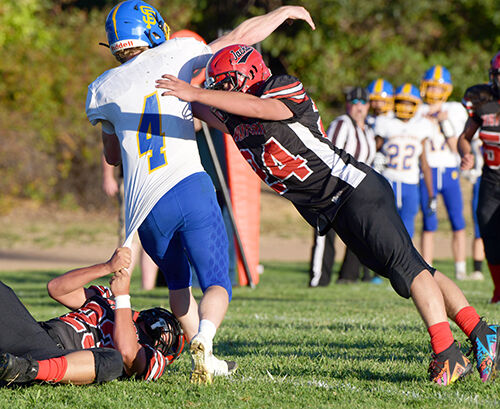 Hayfork football runs win streak to 17 | High School Sports ...