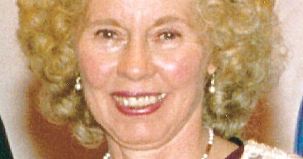Janet M. Edwards | Obituaries | trinityjournal.com