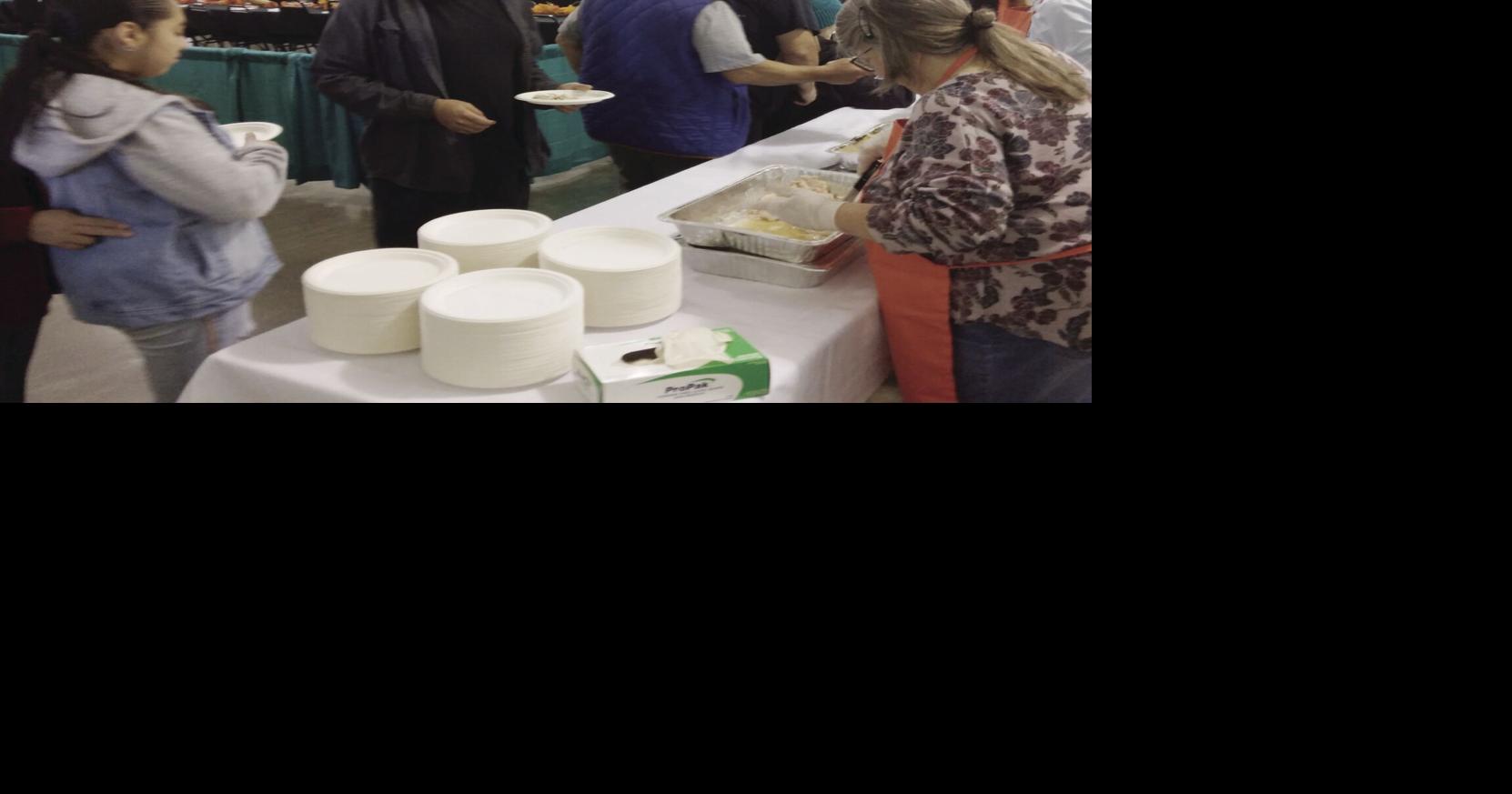 Photos: Close to 600 celebrate community Thanksgiving | Community ...