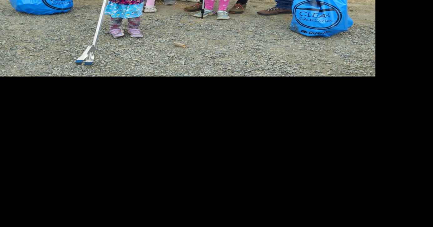 Clean Up Volunteers Making a Huge Difference | News | triplicate.com