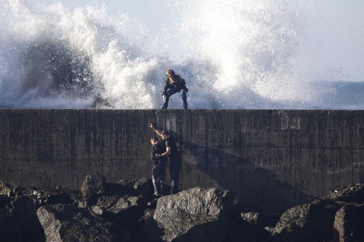 Updated: Tragedy narrowly averted on the Jetty | News | triplicate.com