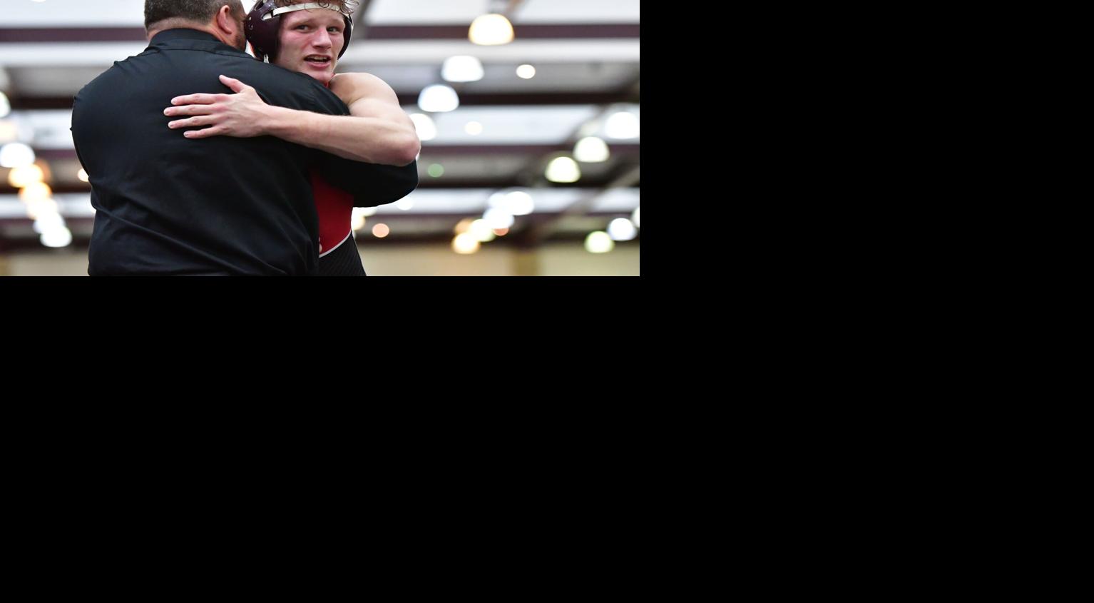 Bringing home hardware | Local Sports | tullahomanews.com