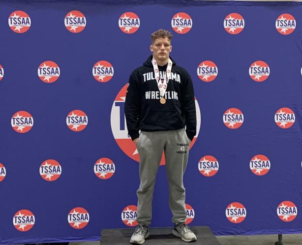 Bringing home hardware | Local Sports | tullahomanews.com