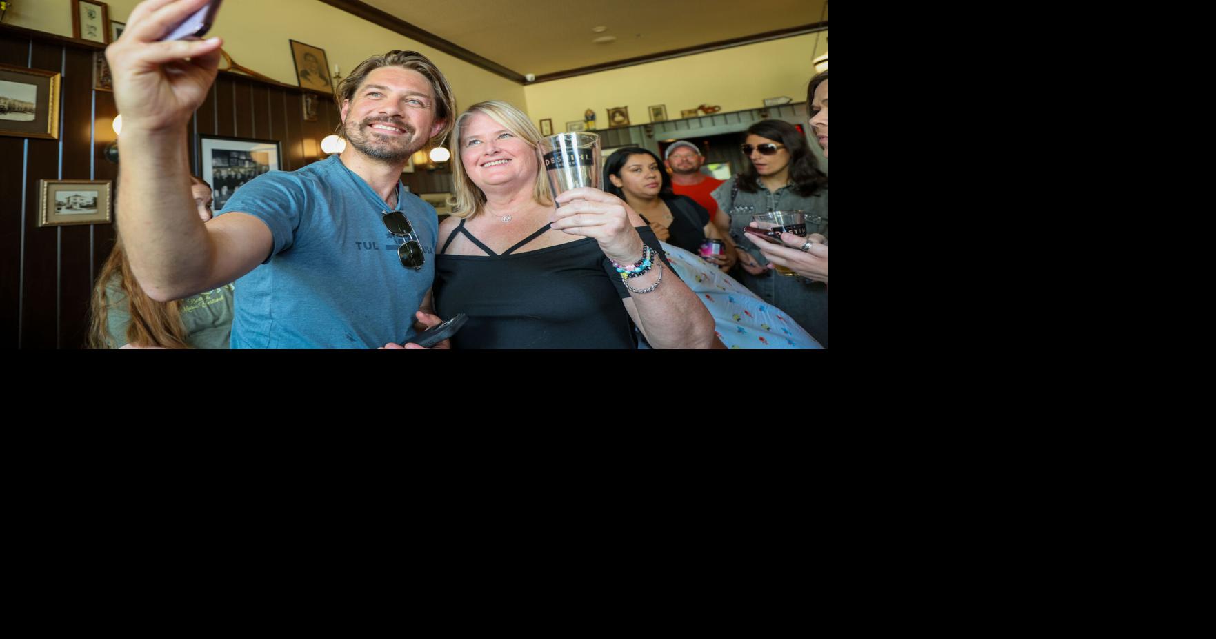 Scenes from HANSON Brothers Beer Co. Pink Moonlight release party at ...