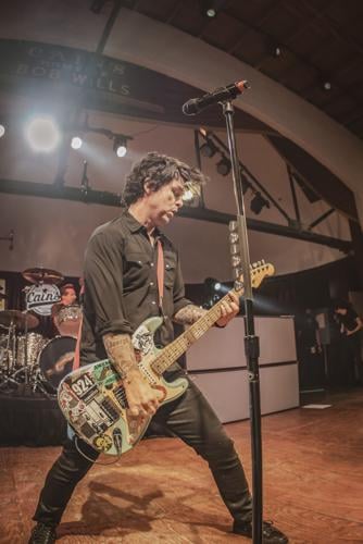 Memory lane: Surprise show at Easton and Main | City Desk | tulsapeople.com