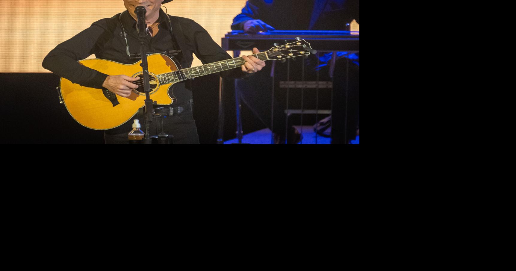 Scenes from Clint Black at Hard Rock Live | About Town | tulsapeople.com