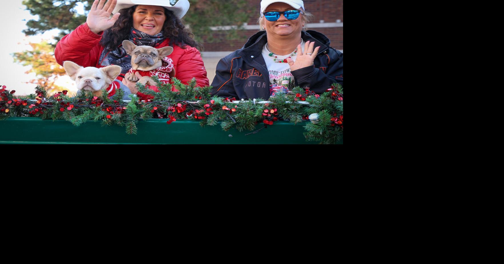 Scenes from the Tulsa Christmas Parade | About Town | tulsapeople.com