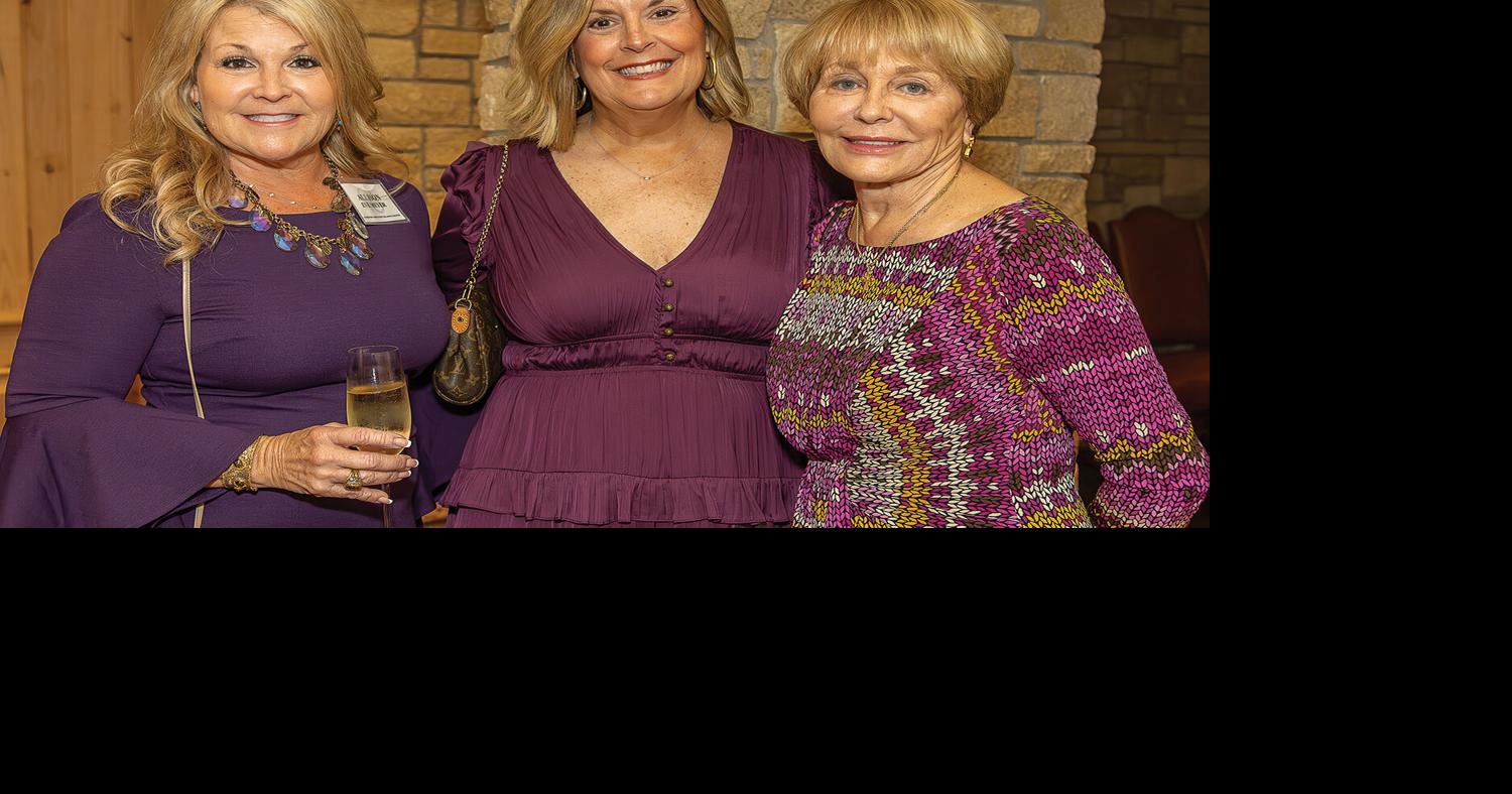 Scenes from AWARE Luncheon | Giving Back | tulsapeople.com