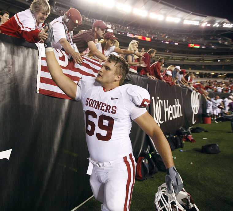 Former OU football player Eric Mensik answers questions about his ...