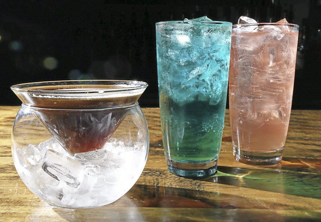 Photo Gallery: Inner Circle Vodka Bar Serving Drinks, Star Wars Style ...