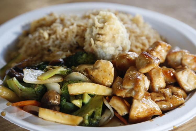 Review: Saku Japan Hibachi & Ramen Express offers tasty food, quick service