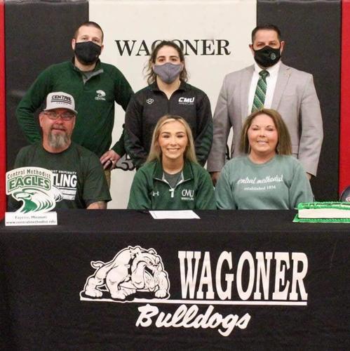 Wagoner wrestler Alexis Miller signs with Central Methodist