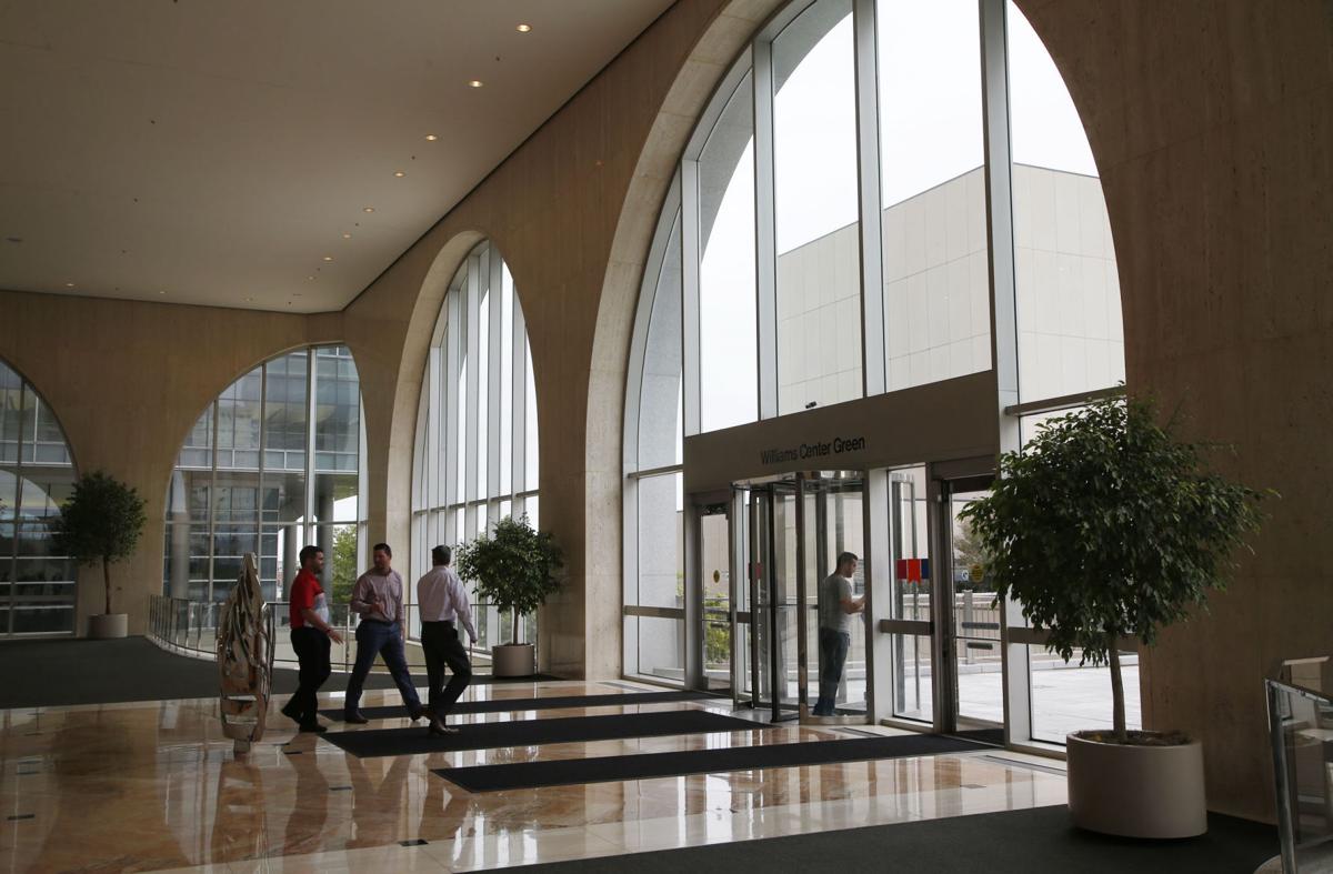 Bank of Oklahoma Tower approaches middle age with grace | Business News ...