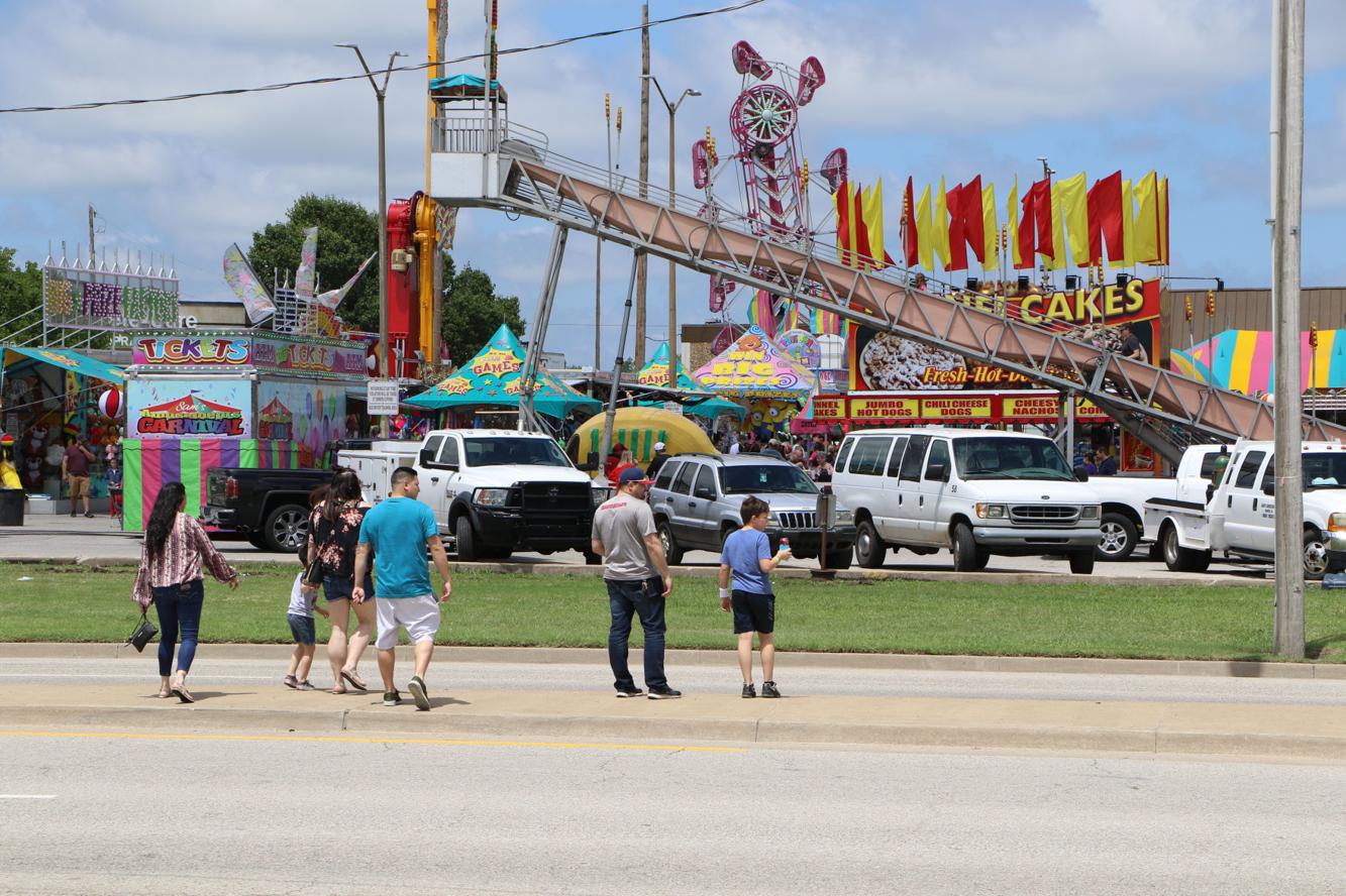 Owasso’s 2019 Trail Days: Images of Sam’s Amusements Carnival on 76th ...