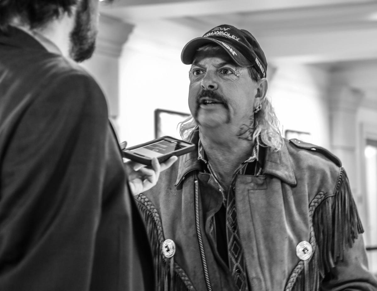Informant testifies Joe Exotic paid him $3,000 to kill critic, 'cut her ...