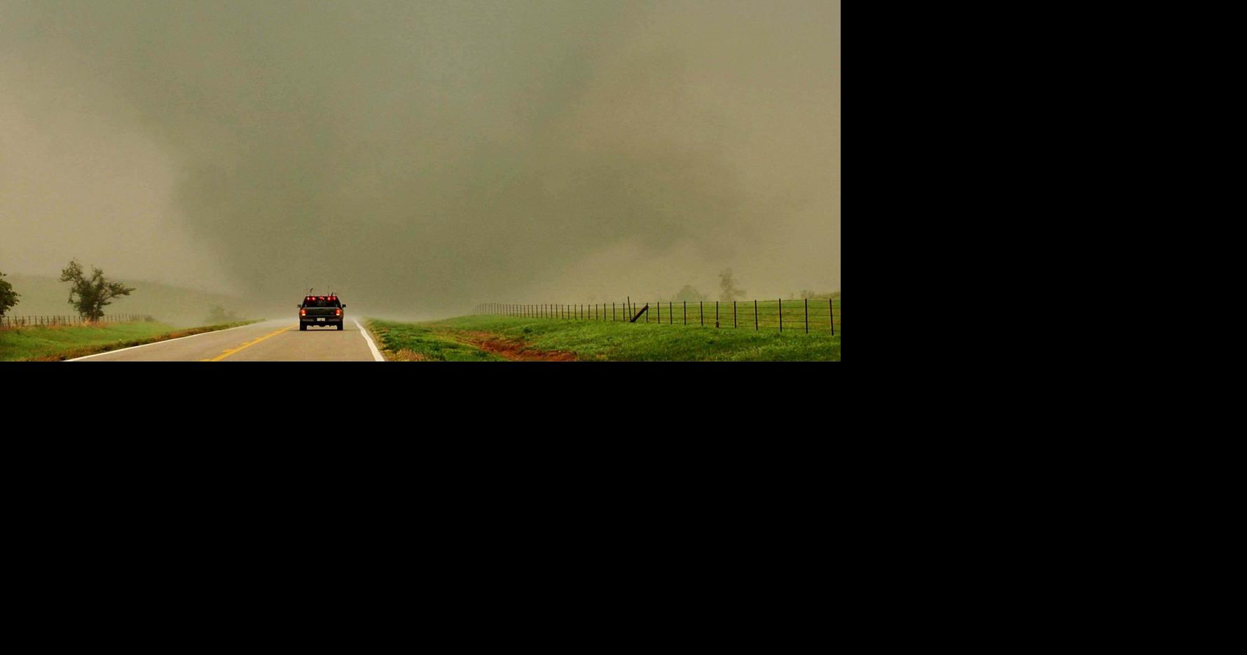 Oklahoma professional storm tracker bills stall