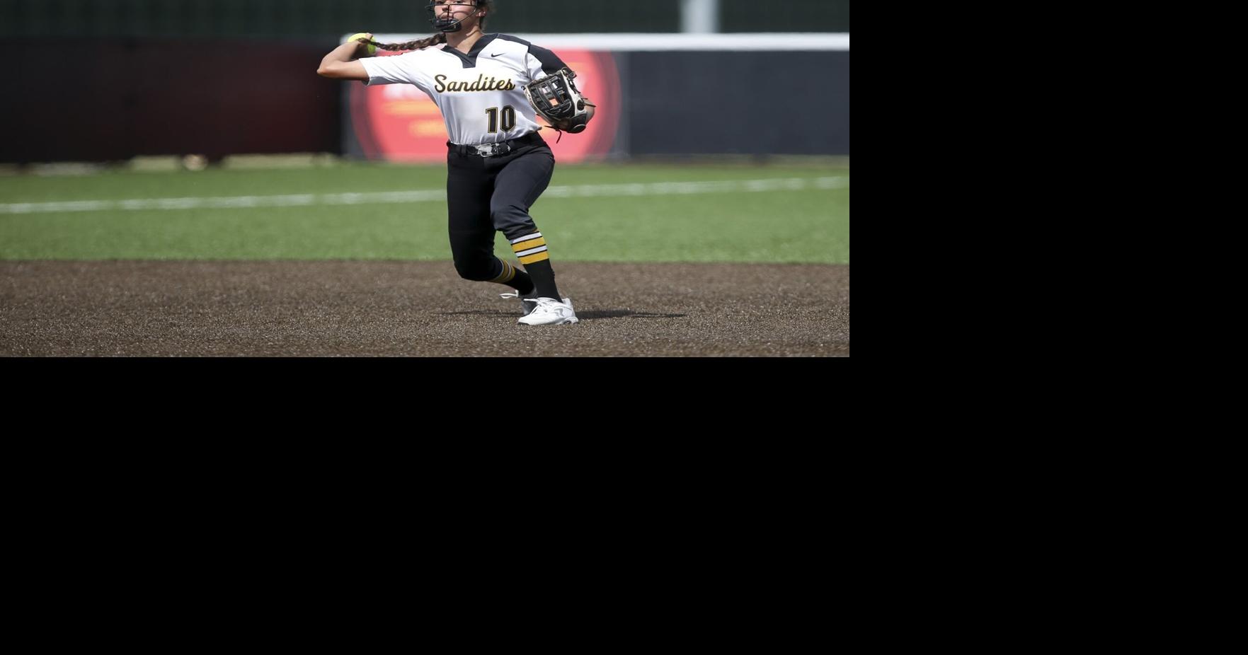 Kelsi Hilton, Addie Hughes and Jaden Jordan lead Sandites softball to ...