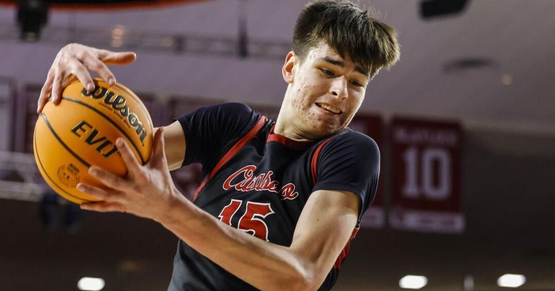 Owasso center Jax Kerr commits to Saint Louis