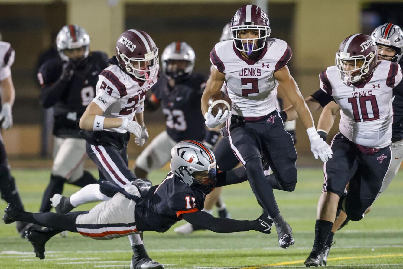 Jones' heroics lift Jenks past Union