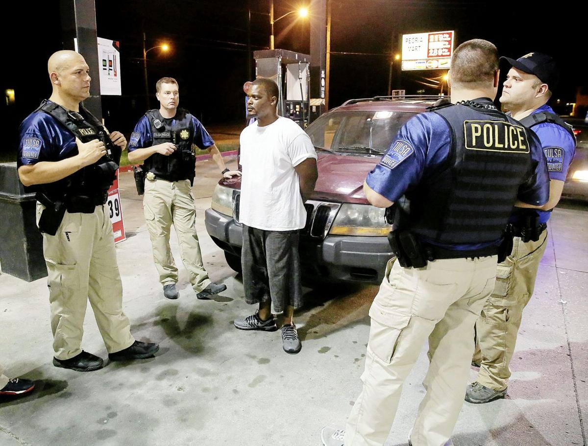 Photo gallery: TPD Gang Unit in action | Gallery | tulsaworld.com
