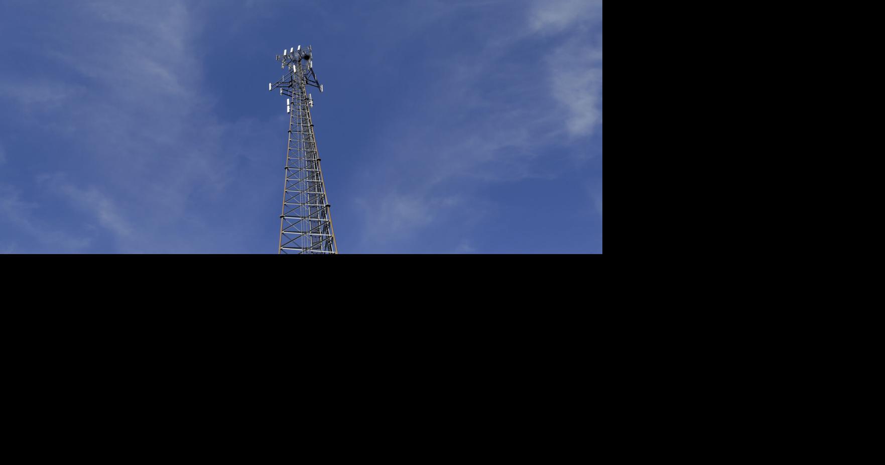 110-foot tower going up at Verizon Wireless on Mingo Road
