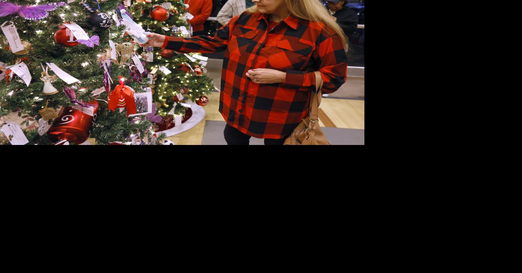 Homicide victim's families honored in Tree of Remembrance ceremony ...