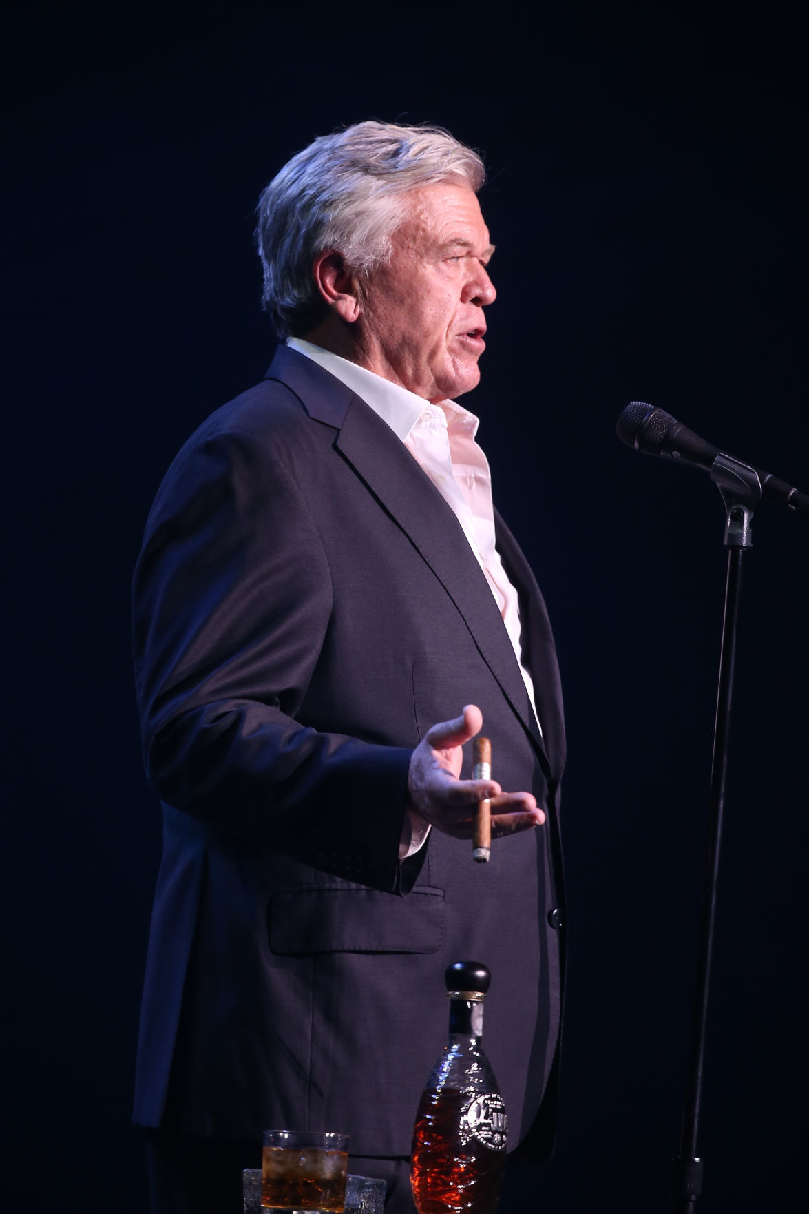 Photo gallery: Ron White performs at the River Spirit's Paradise Cove ...