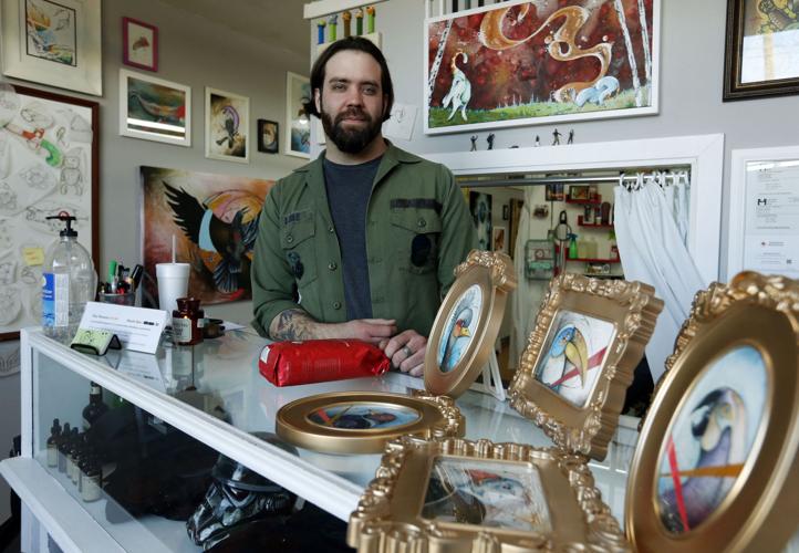 Artist hides art throughout Tulsa for a unique scavenger hunt