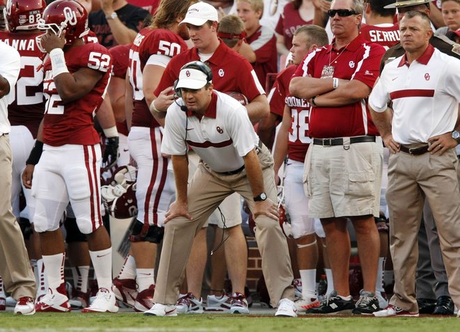 Stoops says OU doesn't have to play Texas forever