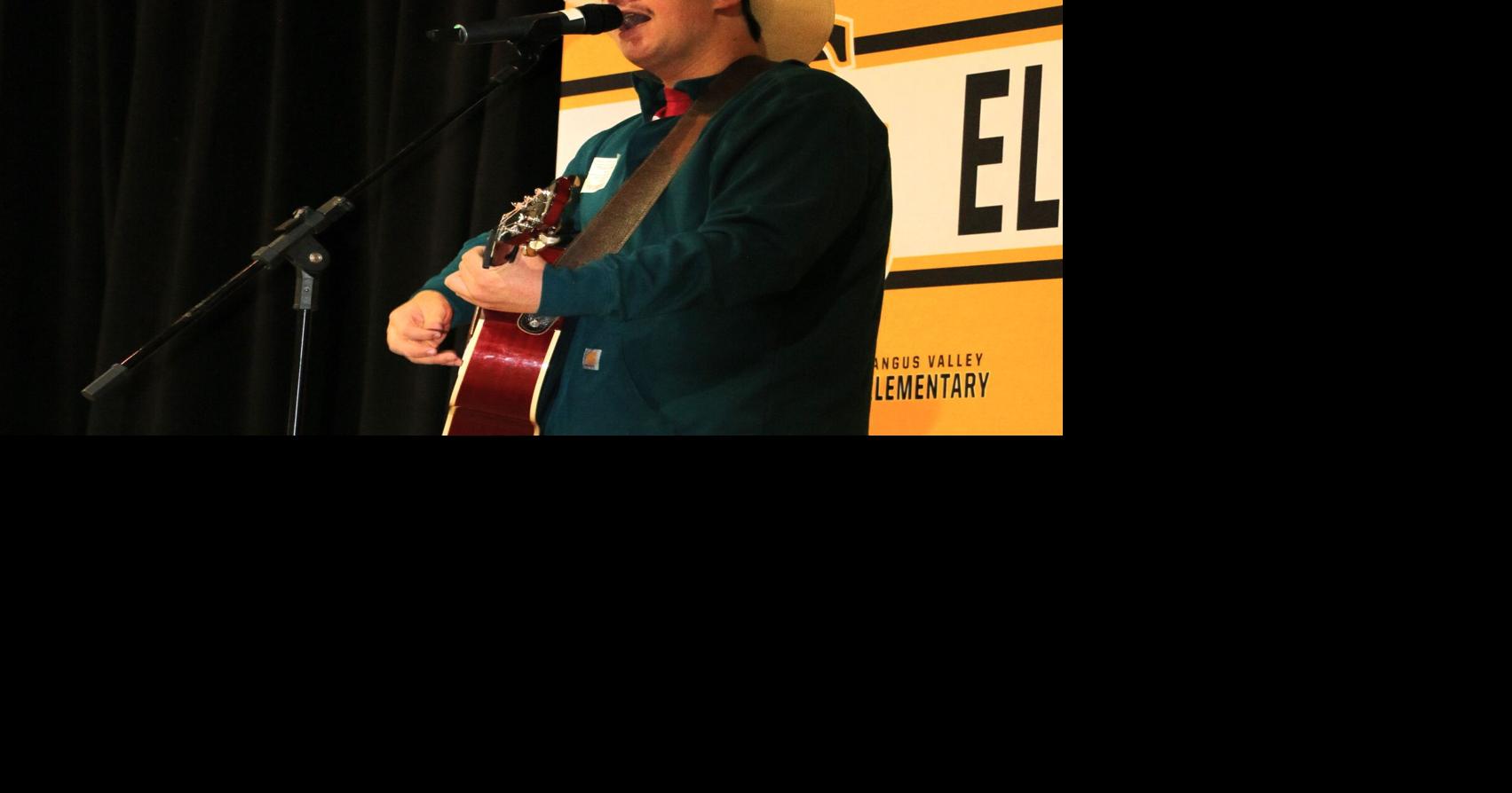 Ty Smith, teen country artist from Sand Springs, performs