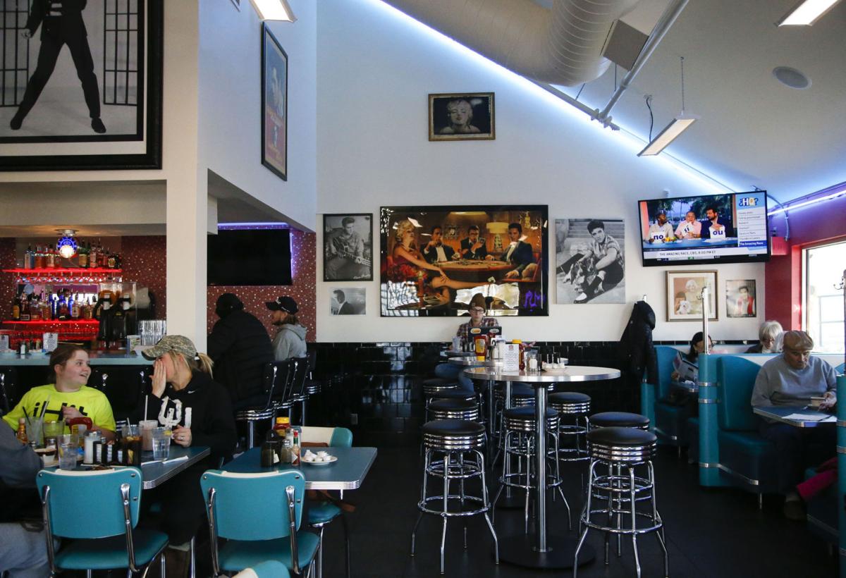 Review: New Tally's Good Food Cafe full of neon, fun '50s decor | Food ...