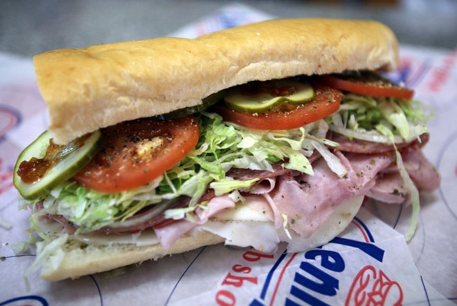 Lenny's Sub Shop: Friendly shop satisfies with tasty subs, friendly service