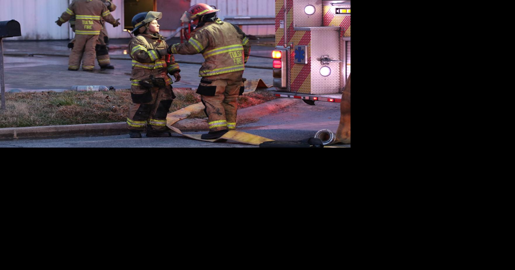 Tulsa firefighters extinguish industrial building fire early Monday morning