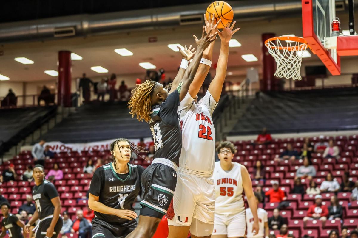 Union Redhawks dominate Muskogee in Class 6A opener