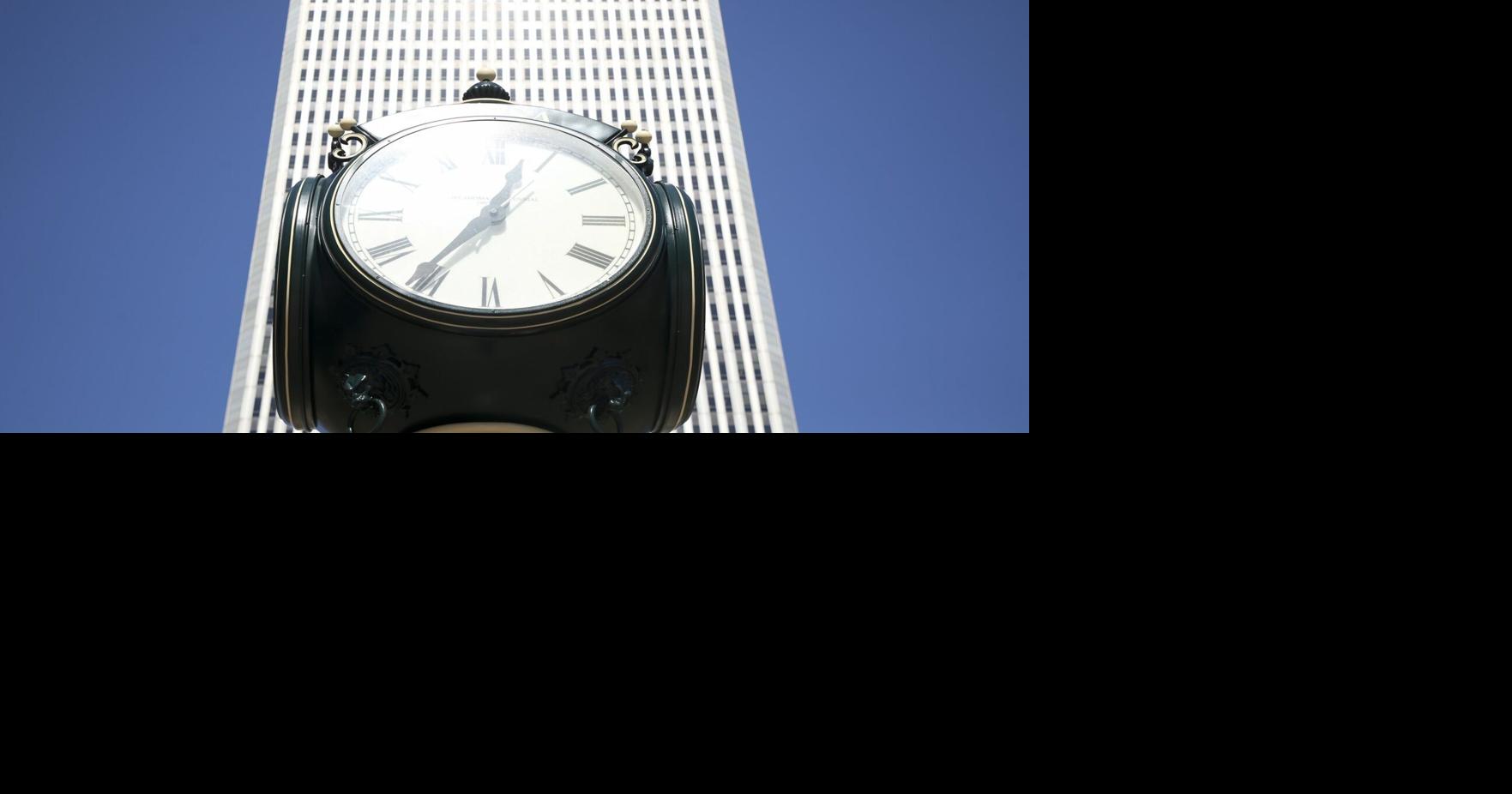 Year-round daylight saving time bill OK'd in Oklahoma Senate