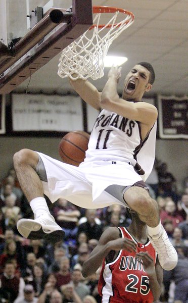 Jenks dunks Union