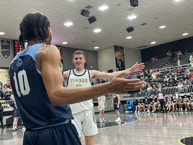 Barry Lewis: Top football players reveal commitments; No. 1 BA avoids ...