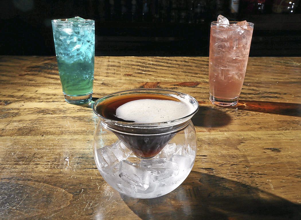 Photo Gallery: Inner Circle Vodka Bar Serving Drinks, Star Wars Style ...