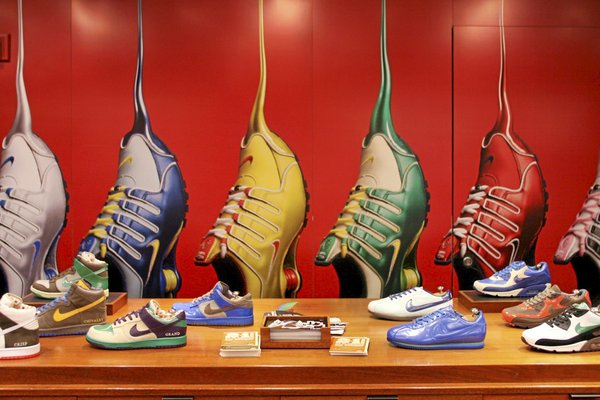 Nike jumps into China