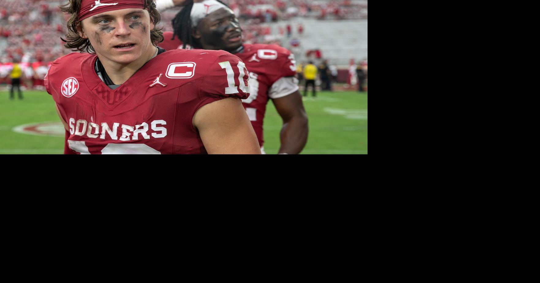 Who is John Mateer’s hand surgeon, Dr. Steven Shin?