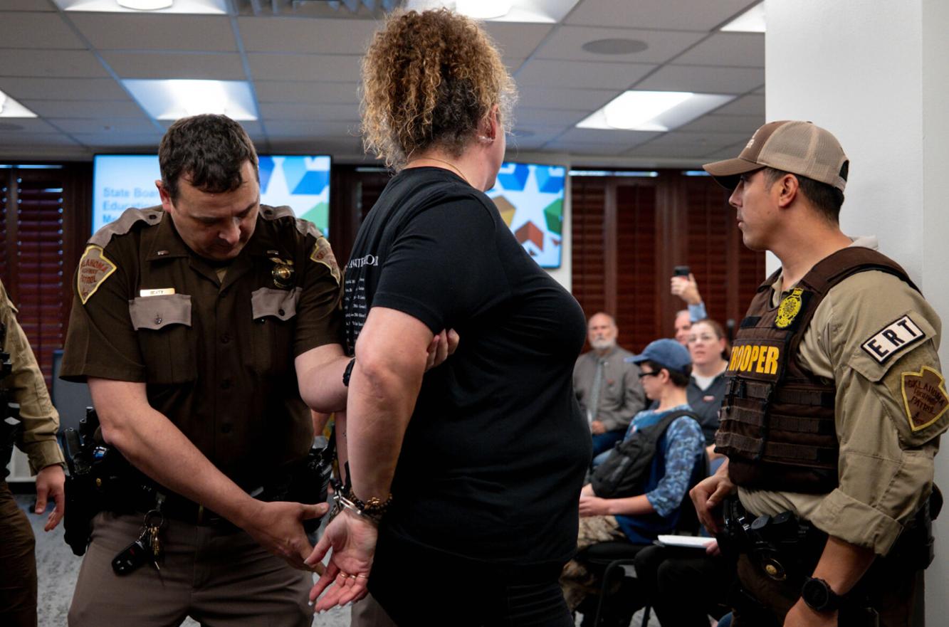 Mom arrested during Oklahoma Board of Education meeting
