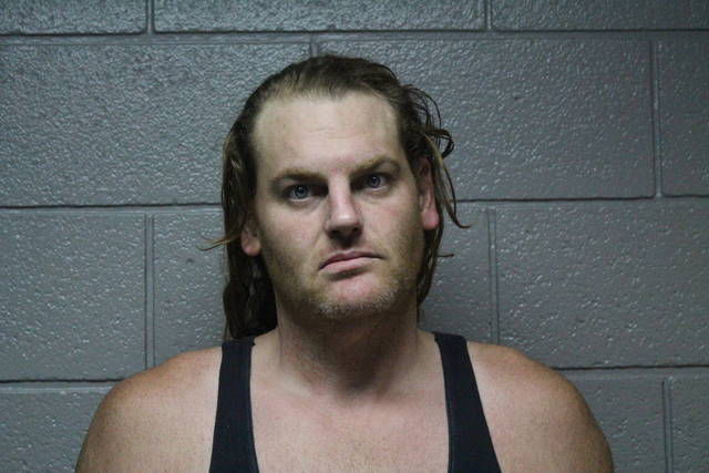 Former NFL player arrested outside gas station in El Reno | State and ...