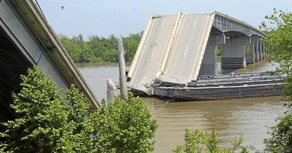 Baltimore disaster revives Oklahoma bridge collapse memories